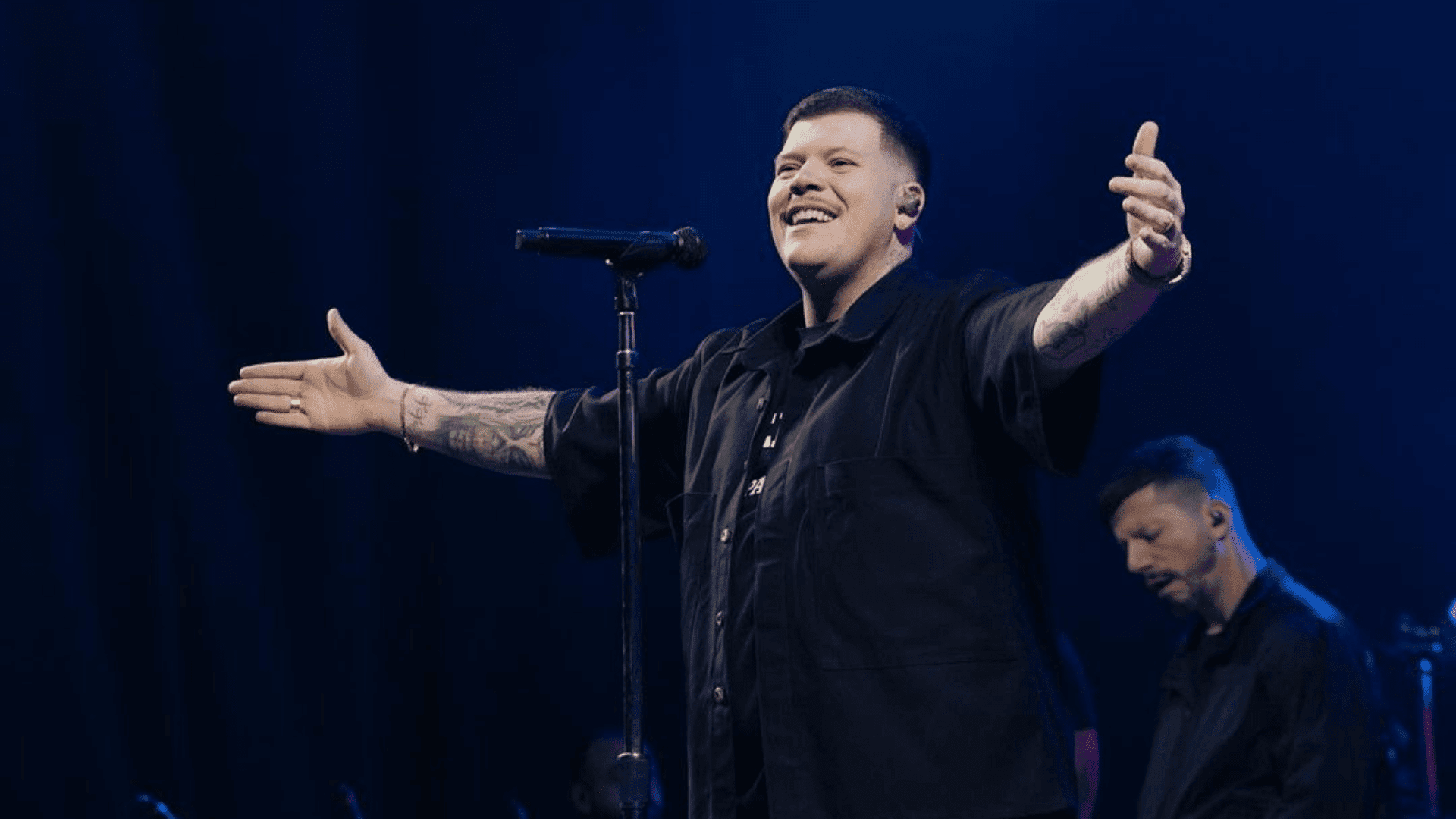 Ferrugem celebra 10 anos de carreira com pagode em show em SP » Portal ...